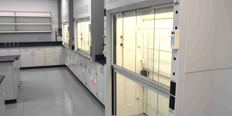Metal Lab Cabinets | OnePointe Solutions